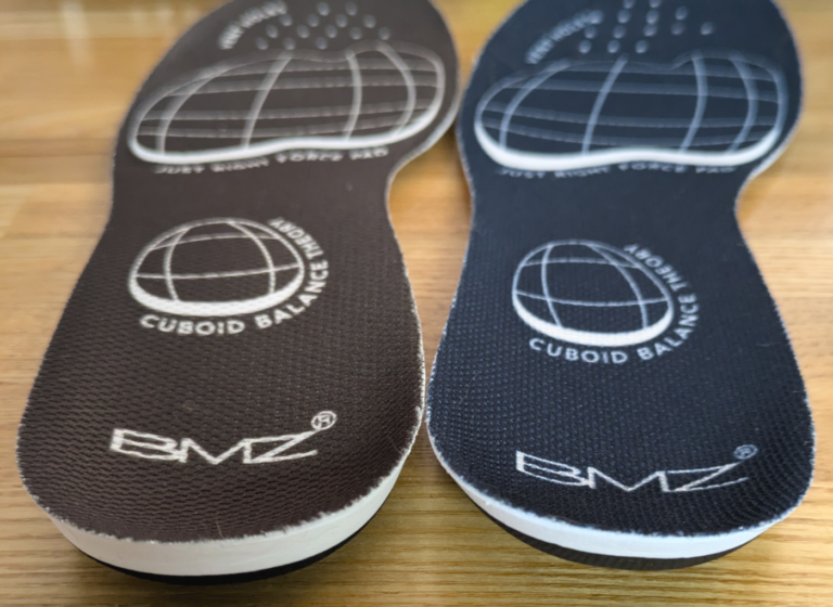 ワークマンで買ったBMZの「マッスルブースターインソール」と「立方骨インソール」